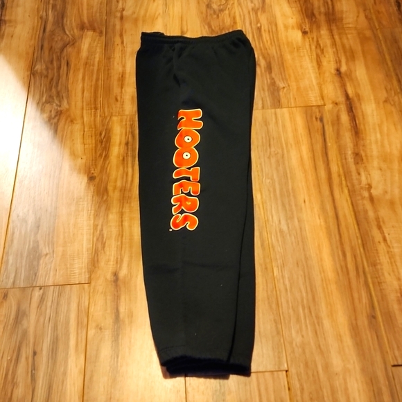 Hooters | Pants | Vintage Hooters Sweatpants Joggers | Poshmark